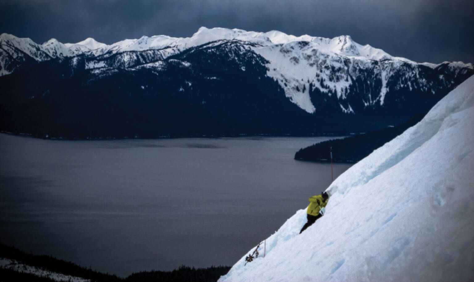 Using Explosives for Avalanche Control - SnowOps Magazine